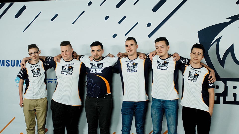 Pompa Team prezentuje nowy skład; dawny akademia PRIDE znów razem ...