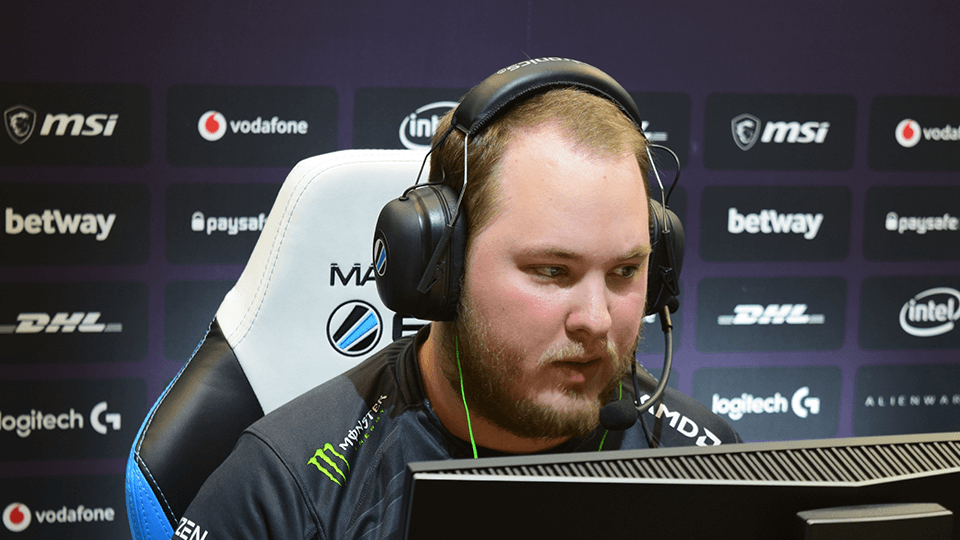 flusha oficjalnie stał się zawodnikiem Cloud9 - ESPORT NOW