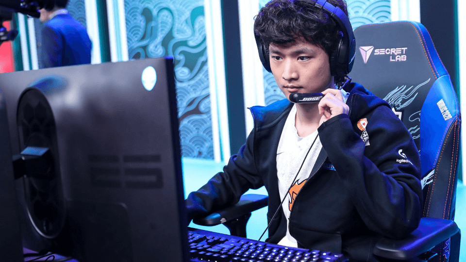 TT z dużym transferem! huanfeng nowym strzelcem formacji! - ESPORT NOW